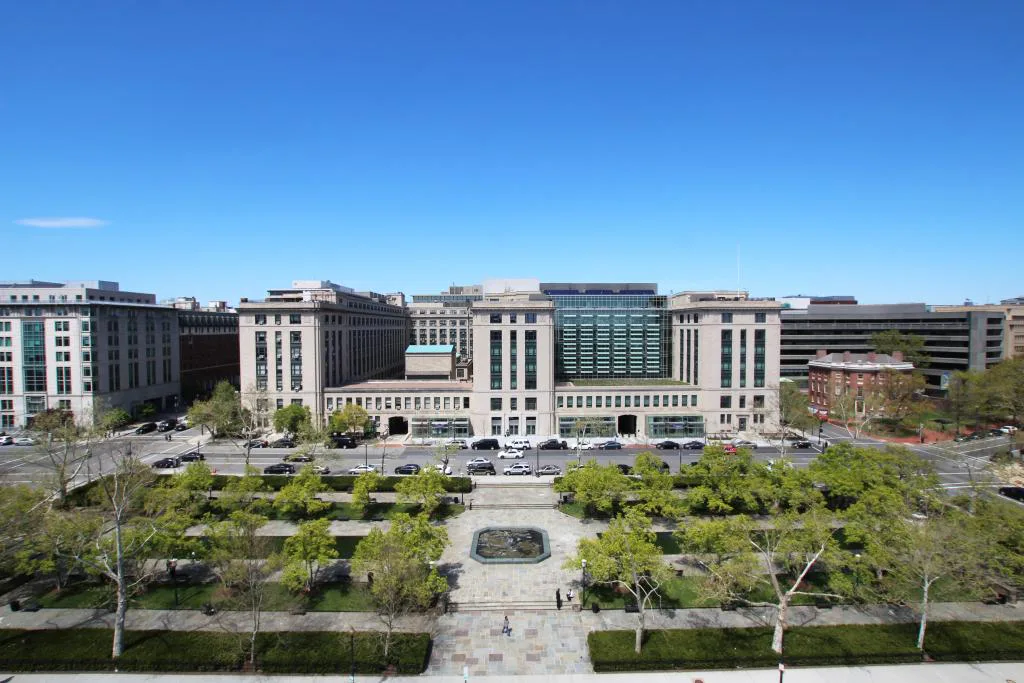 This little-known agency has billions to make federal buildings green ...
